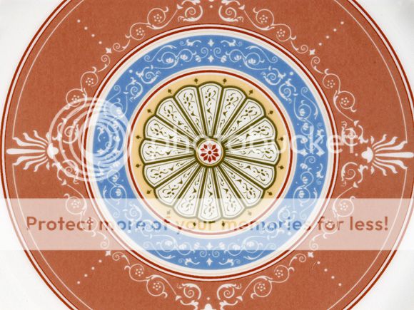 RoyalDish - Royal Dish! er... Plates (and friends)! - page 1