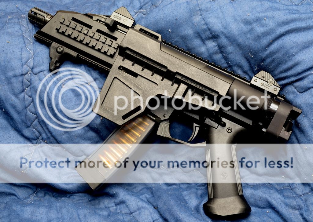 What is this sorcery? Evolution Weapon Systems+Law Tactical folder ...